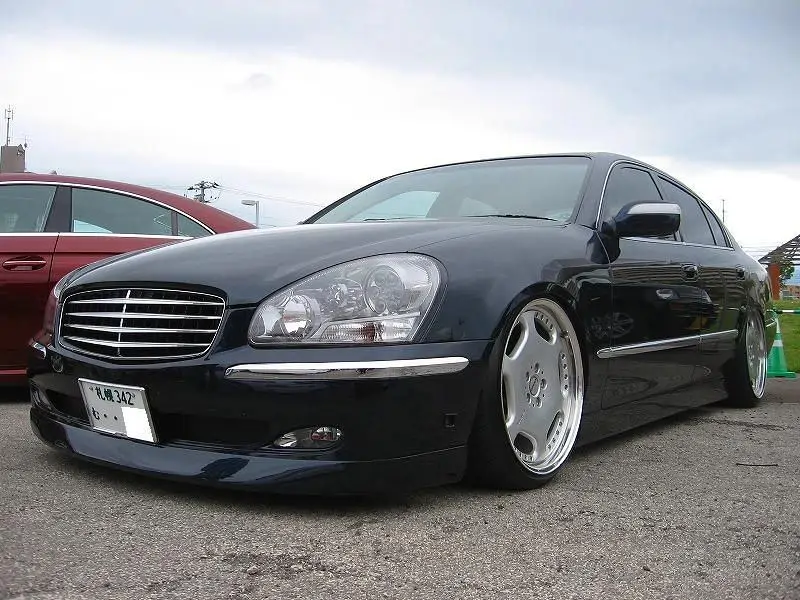 Cima - Import Car Japan